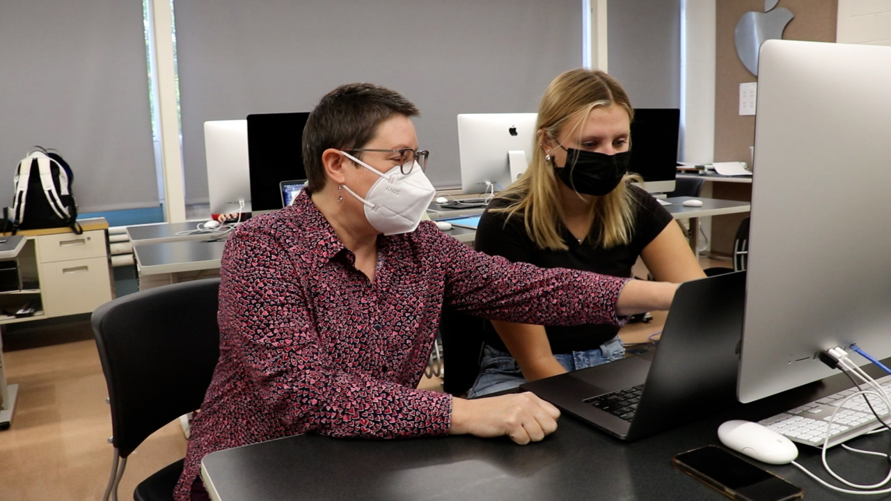 Its A Major Thing - Visual Communication Design | Topper Station